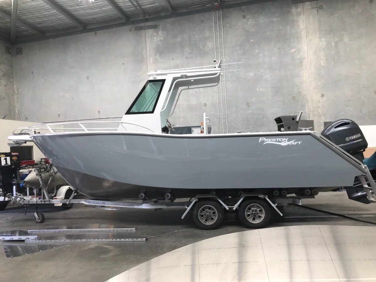 2020 Preston Craft 740 Centre Console Hard Top | Boat Research | Yachthub