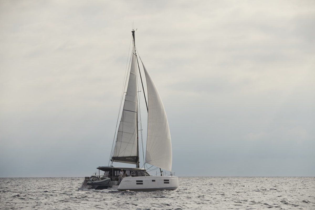 2021 Nautitech 40 Open | Boat Research | Yachthub