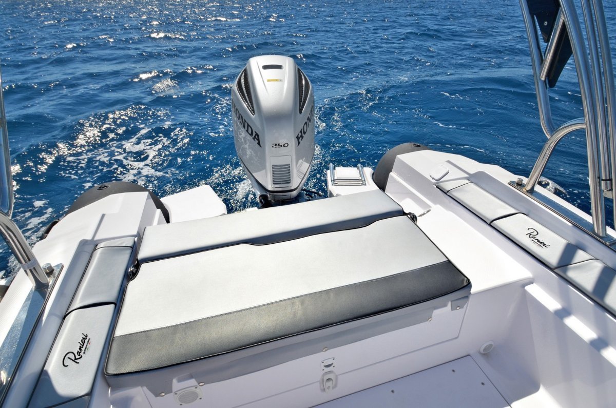 2021 Ranieri Cayman 26 Sport Touring | Boat Research | Boats Online