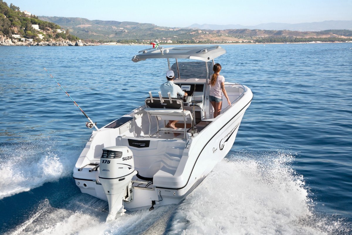 2021 Ranieri Interceptor 222 | Boat Research | Boats Online