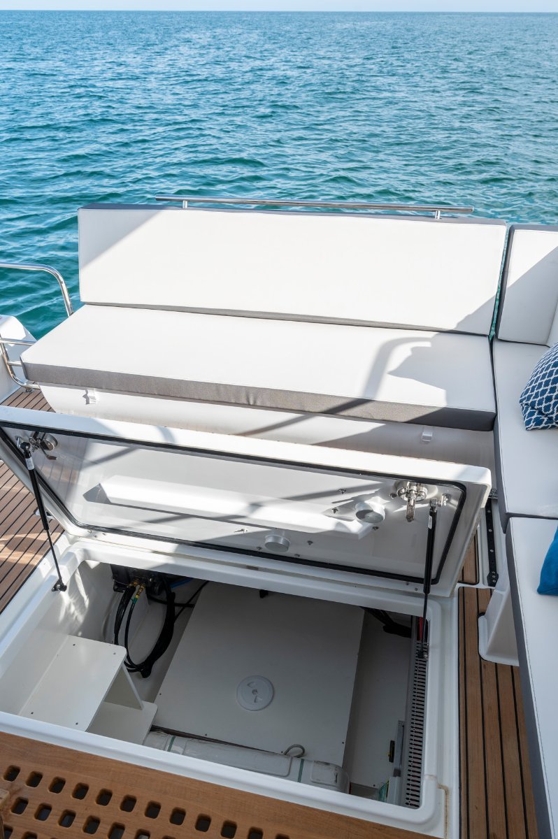 2021 Beneteau Antares 11 Flybridge | Boat Research | Yachthub