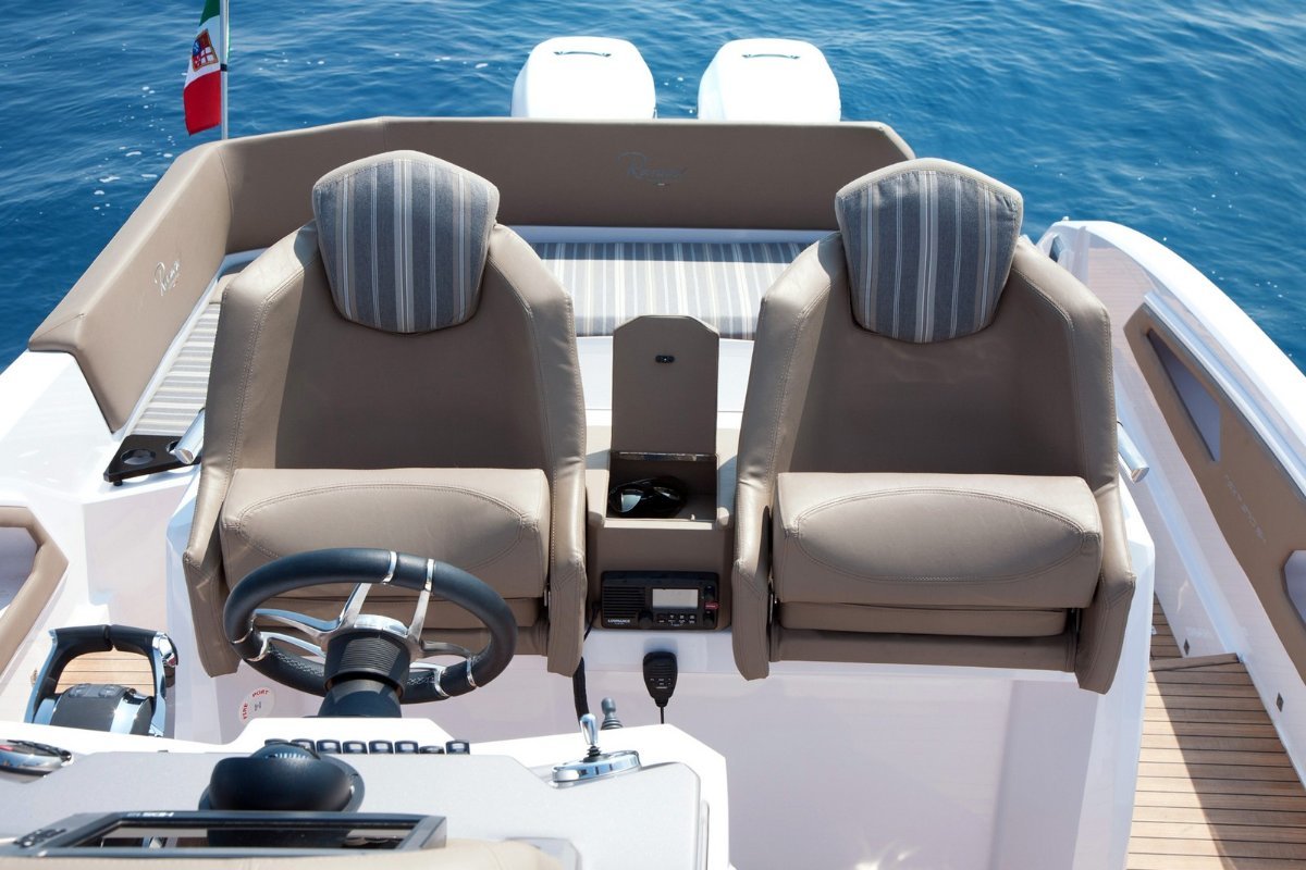 2021 Ranieri Next 370 Sh | Boat Research | Boats Online