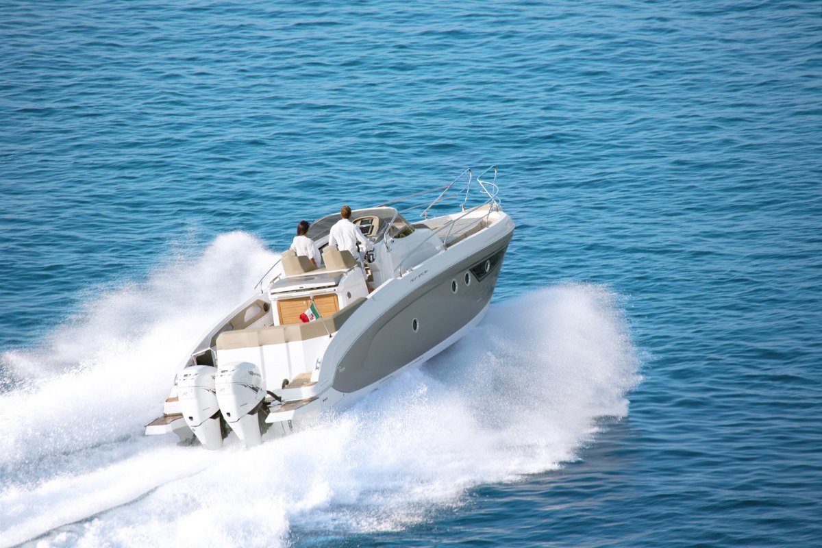 2021 Ranieri Next 370 Sh | Boat Research | Boats Online