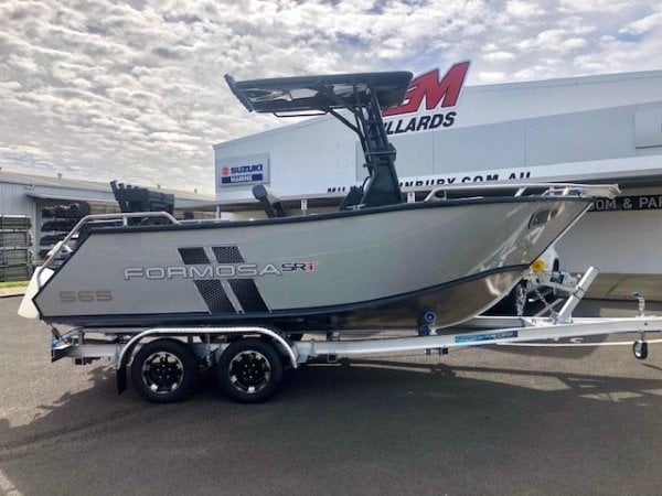 2020 Formosa 565 Srt Centre Console | Boat Research | Yachthub