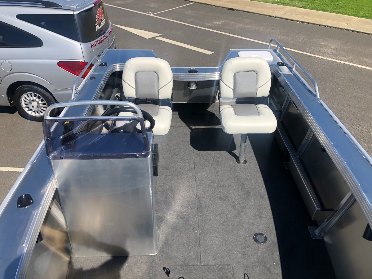 2021 Quintrex 460 Renegade Side Console | Boat Research | BoatsOnline