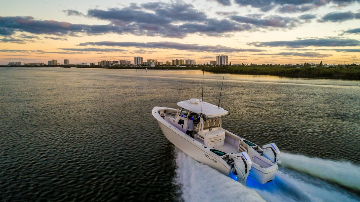 2021 Solace 345 | Boat Research | Yachthub