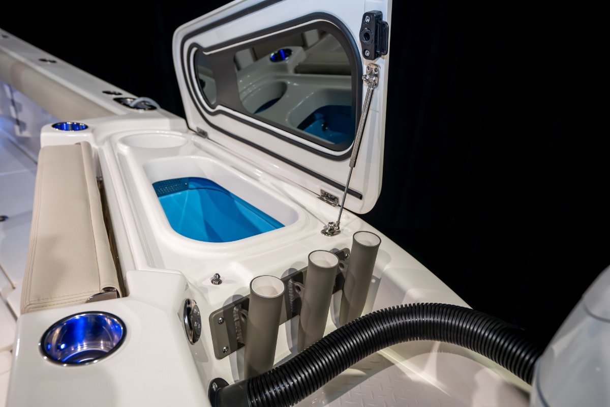 2021 Solace 345 | Boat Research | Yachthub