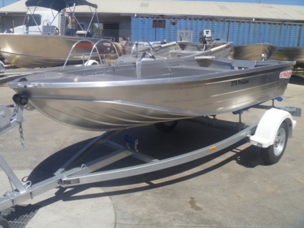 2015 Stacer 379 Proline | Boat Research | BoatsOnline