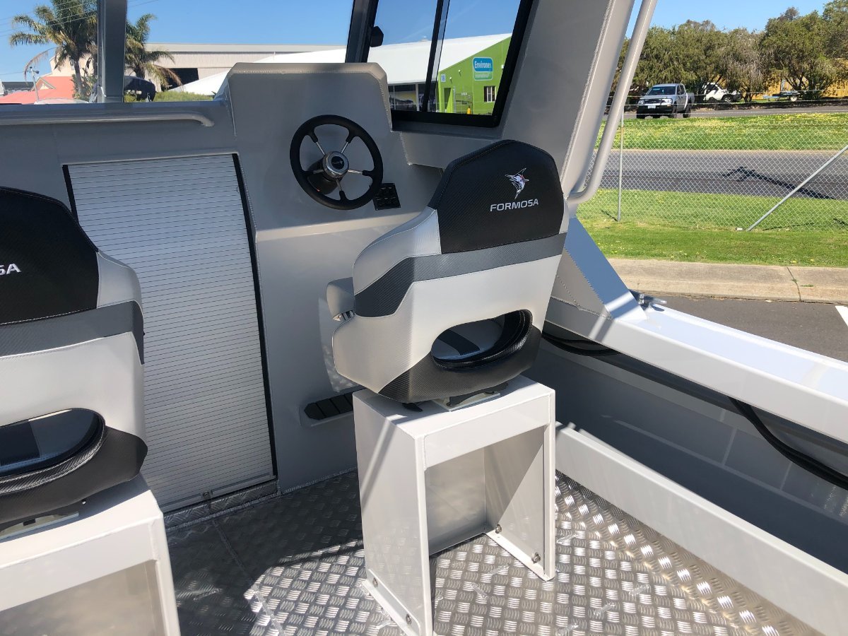 2020 Formosa 675 Srt Half Cabin Enclosed Hard Top | Boat Research ...