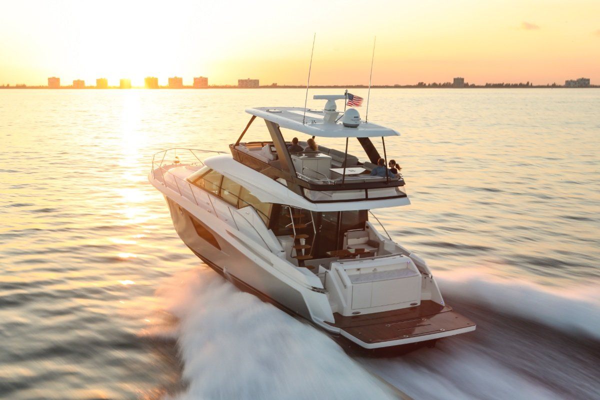 2021 Tiara 53 Flybridge | Boat Research | Yachthub