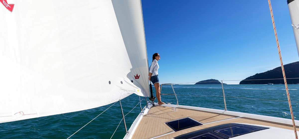 2021 Dufour 390 | Boat Research | BoatsOnline