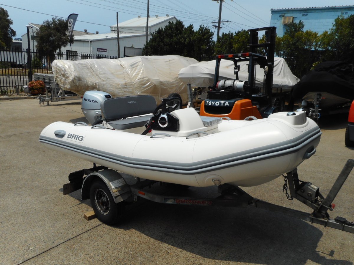 2021 Brig Falcon 320ht | Boat Research | Boats Online