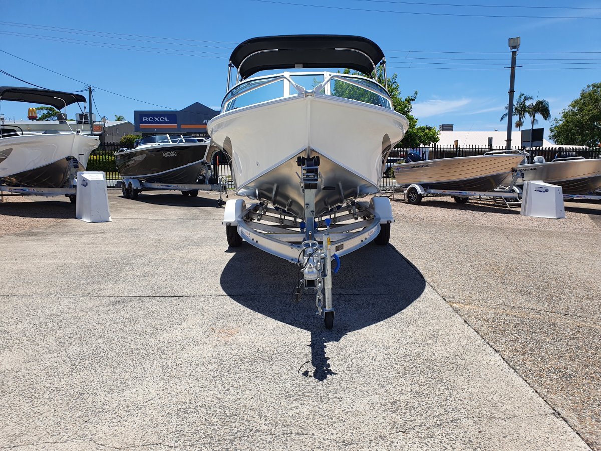 2021 Quintrex 450 Fishabout Pro | Boat Research | Yachthub