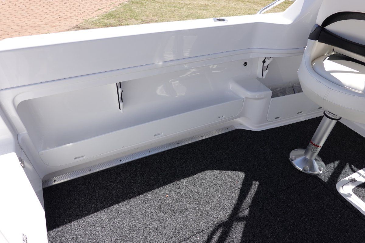 2021 Haines Hunter 565 Offshore | Boat Research | Yachthub