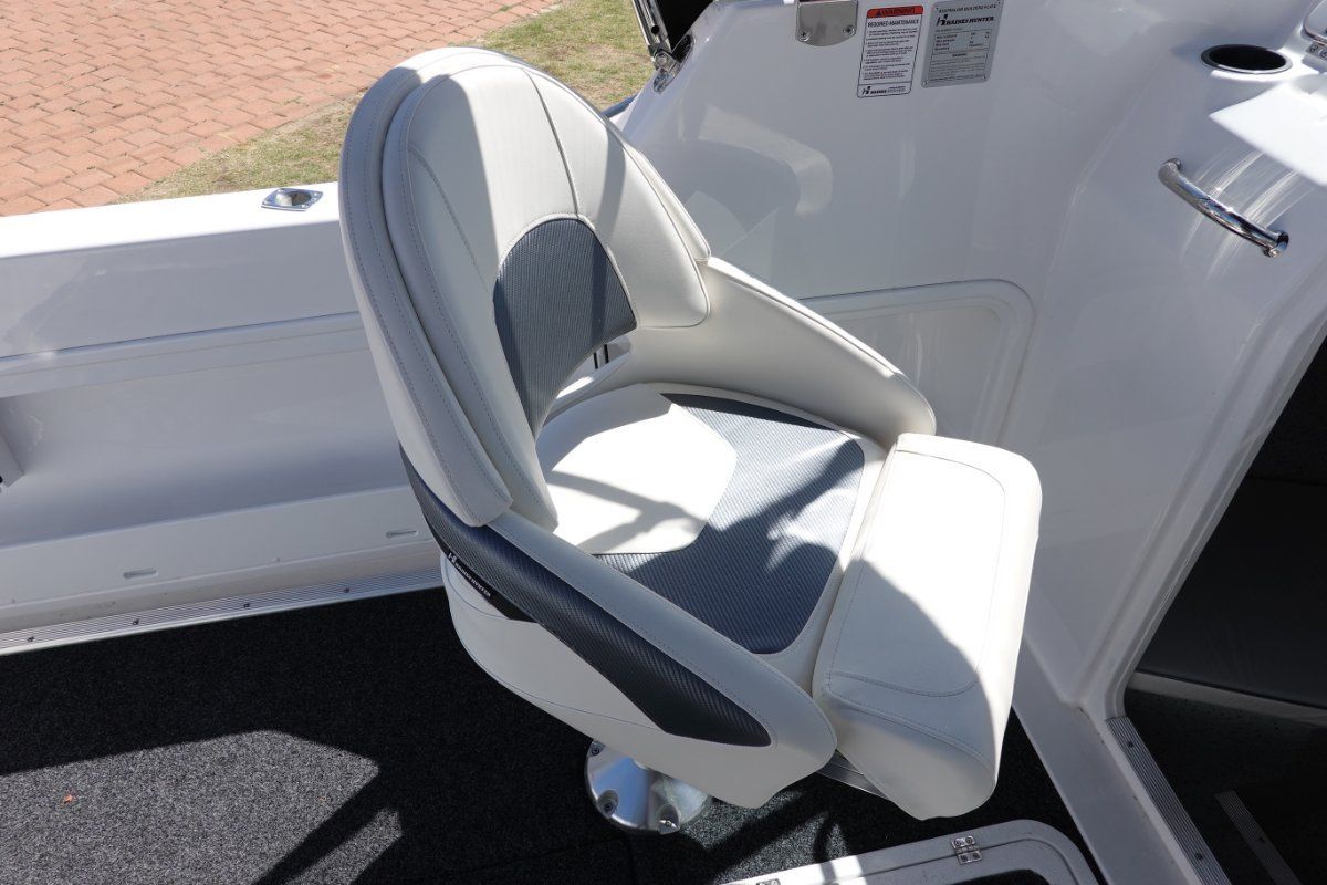 2021 Haines Hunter 565 Offshore | Boat Research | Yachthub