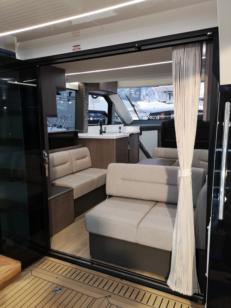 2021 Galeon 400 Fly | Boat Research | Yachthub