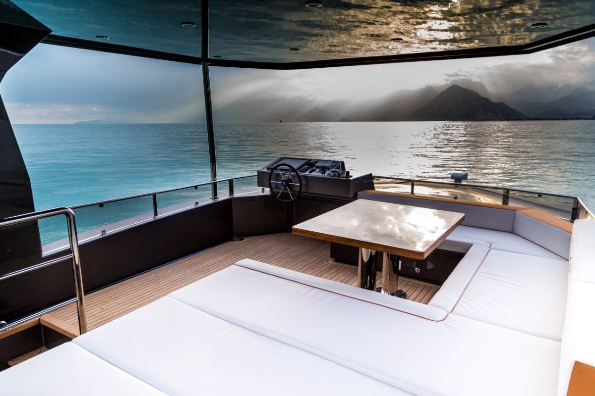 2021 Bering 70 | Boat Research | Yachthub