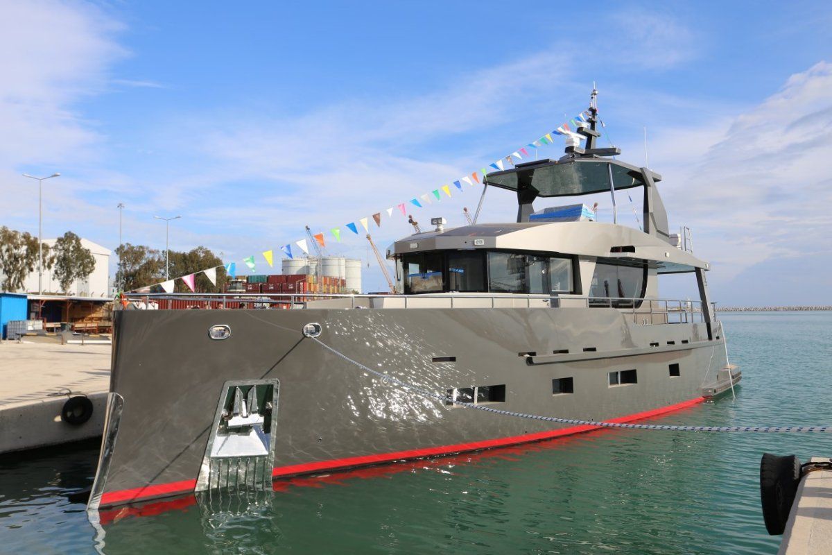 2021 Bering 70 | Boat Research | Yachthub