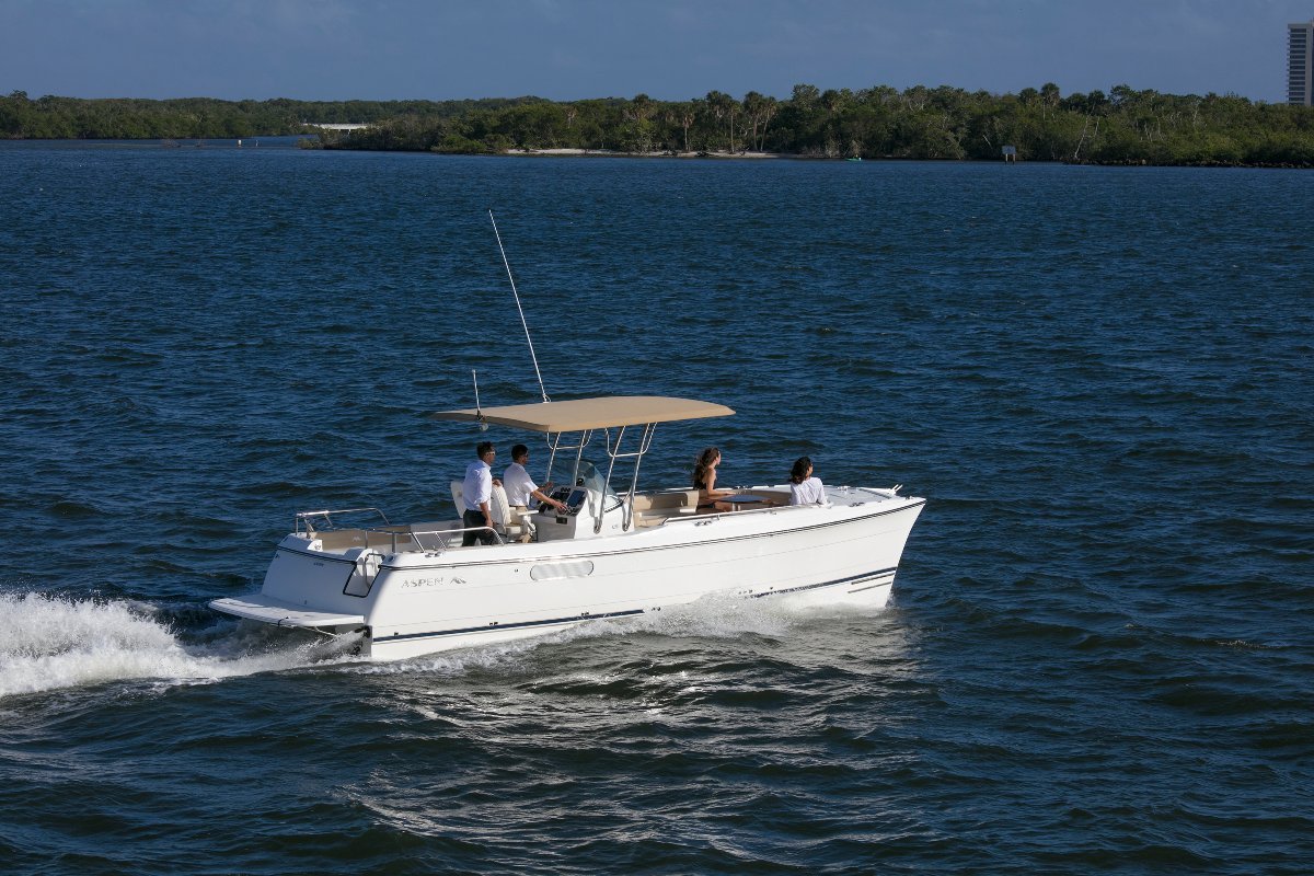 2021 Aspen Power Catamaran L90xl | Boat Research | Yachthub