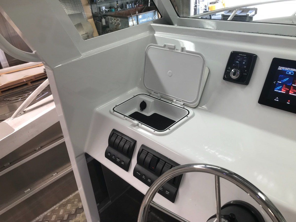 2021 Preston Craft 740 Centre Console Hard Top | Boat Research | Yachthub