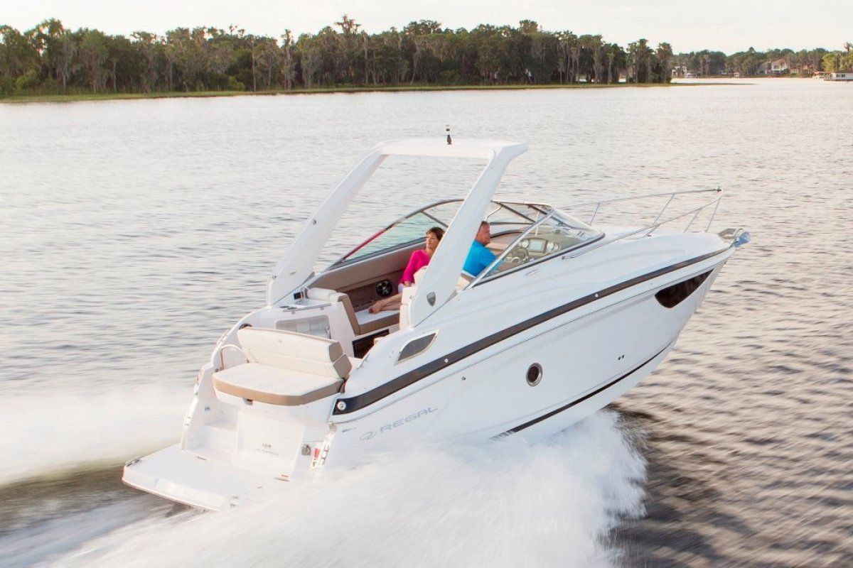 2021 Regal 28 Express | Boat Research | Yachthub