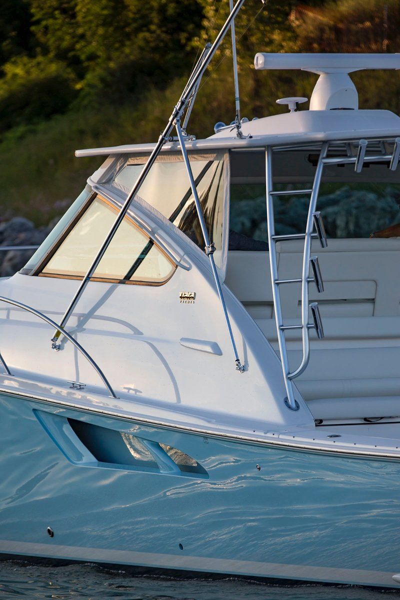 2021 Tiara 4300 | Boat Research | Yachthub