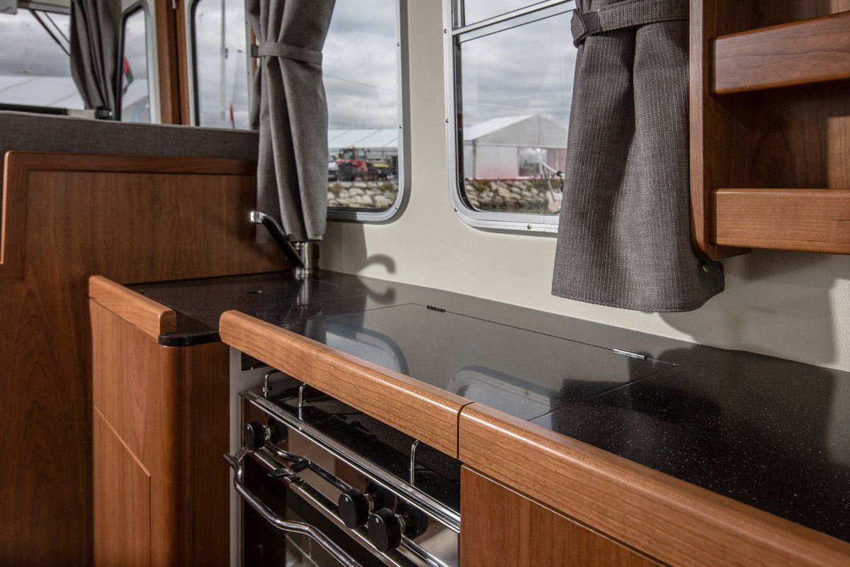 2021 Rhea 850 Timonier | Boat Research | Yachthub