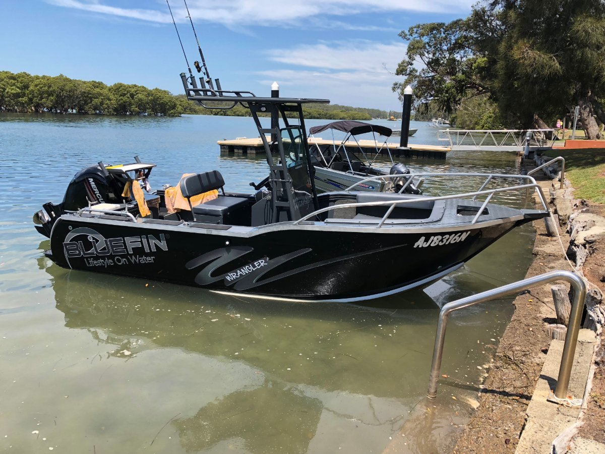 2021 Bluefin 5.80 Wrangler | Boat Research | BoatsOnline