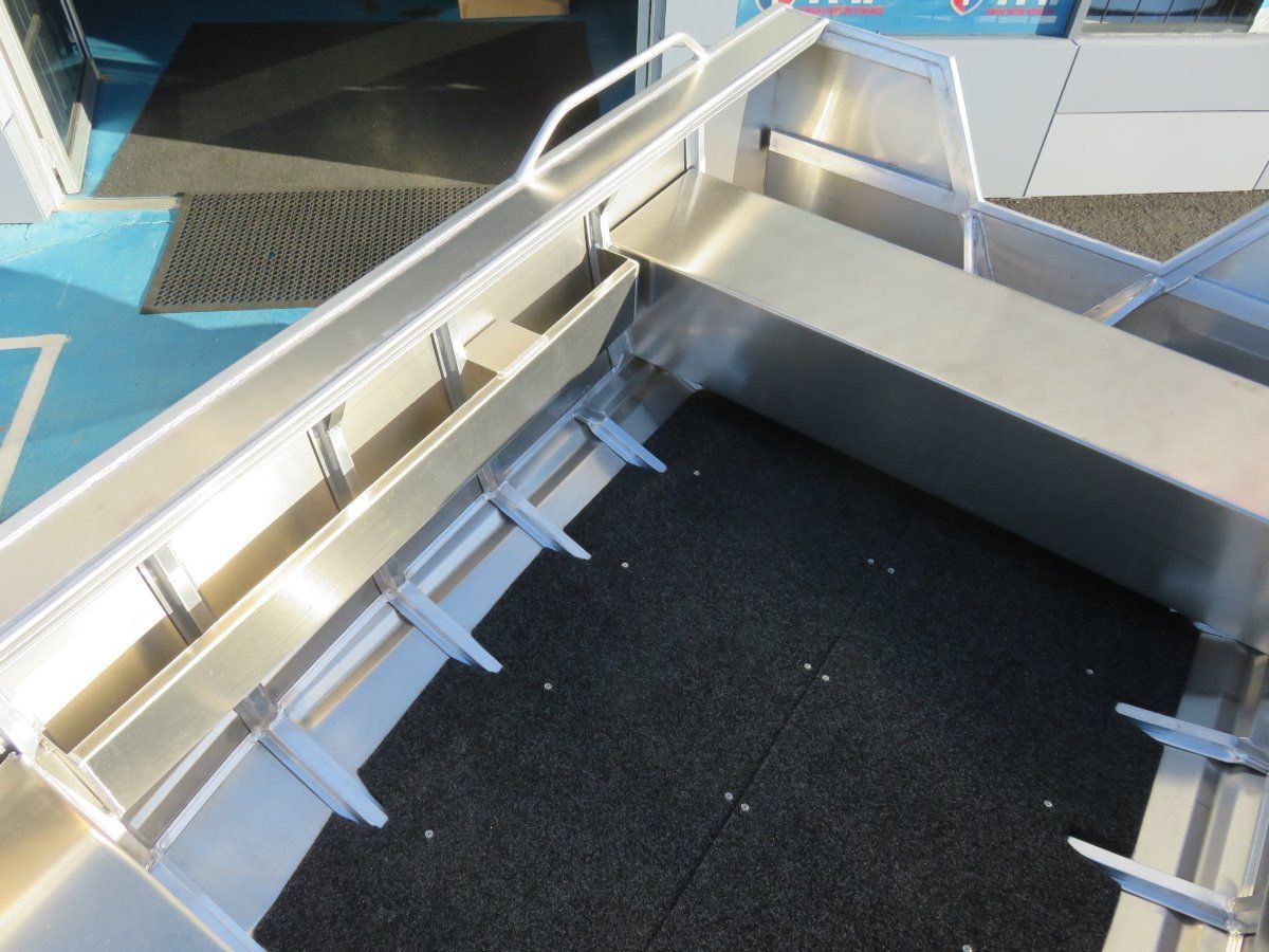 2021 Anglapro Core 424 Csr | Boat Research | Yachthub