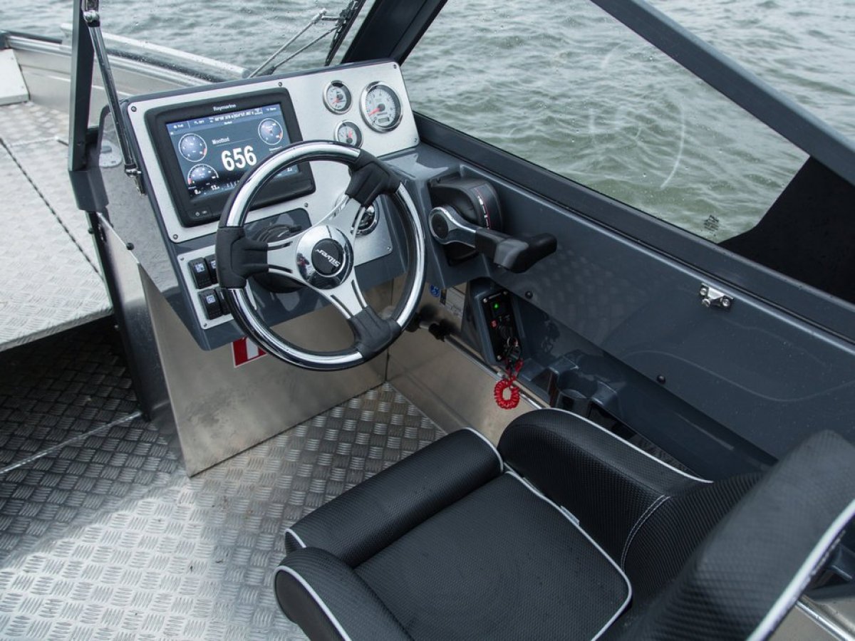 2021 Silver Boats Shark Brx | Boat Research | Boats Online