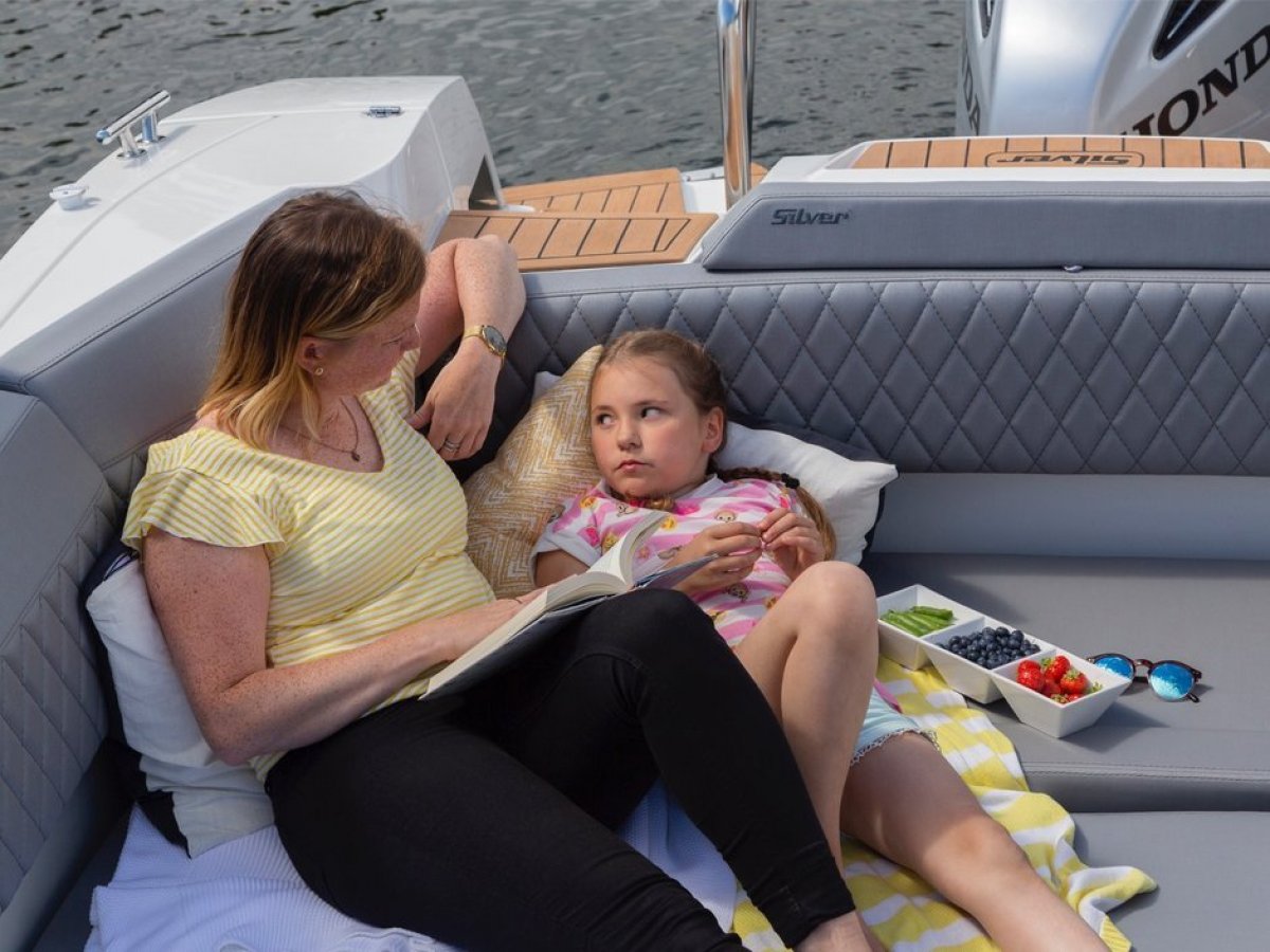 2021 Silver Boats Raptor Dcz | Boat Research | Boats Online