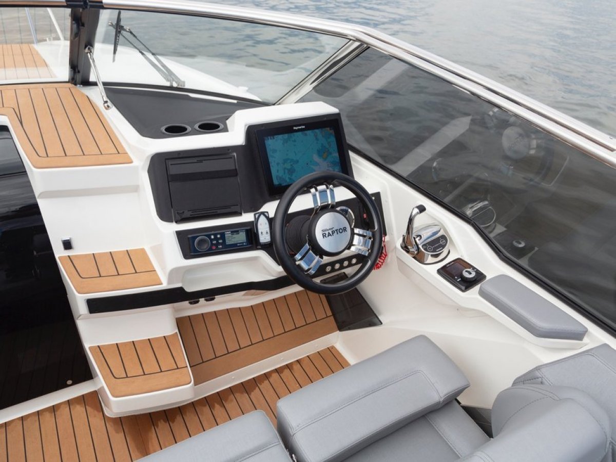 2021 Silver Boats Raptor Dcz | Boat Research | Boats Online