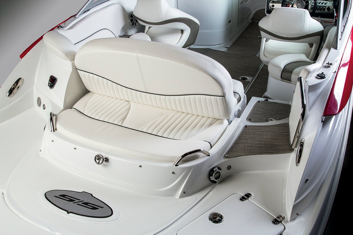 2015 Cruisers Sport Series 238 Bowrider | Boat Research | Yachthub