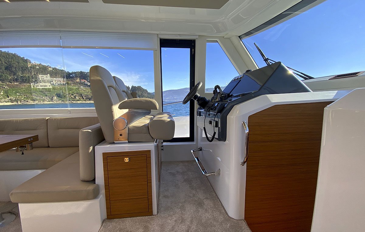 2020 Rodman 1290 Evolution | Boat Research | Boats Online