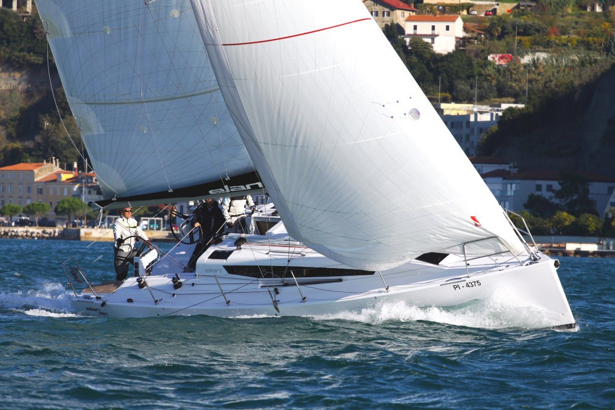 2022 Elan E4 | Boat Research | Yachthub