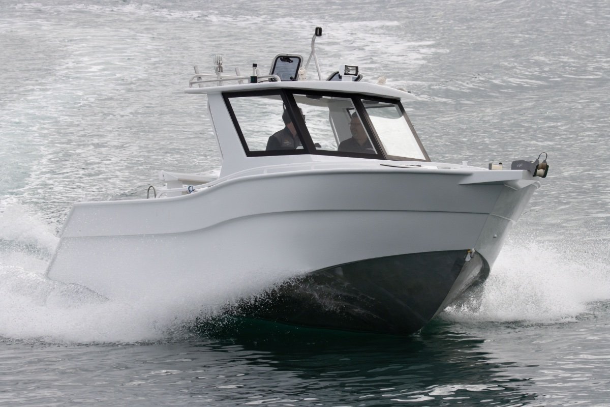 2021 Alure Craft 7600 Centre Cab | Boat Research | Boats Online