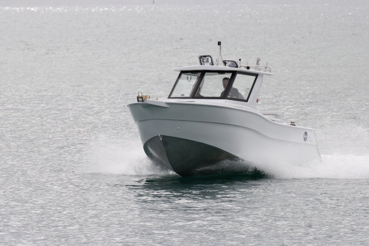2021 Alure Craft 7600 Centre Cab | Boat Research | Boats Online
