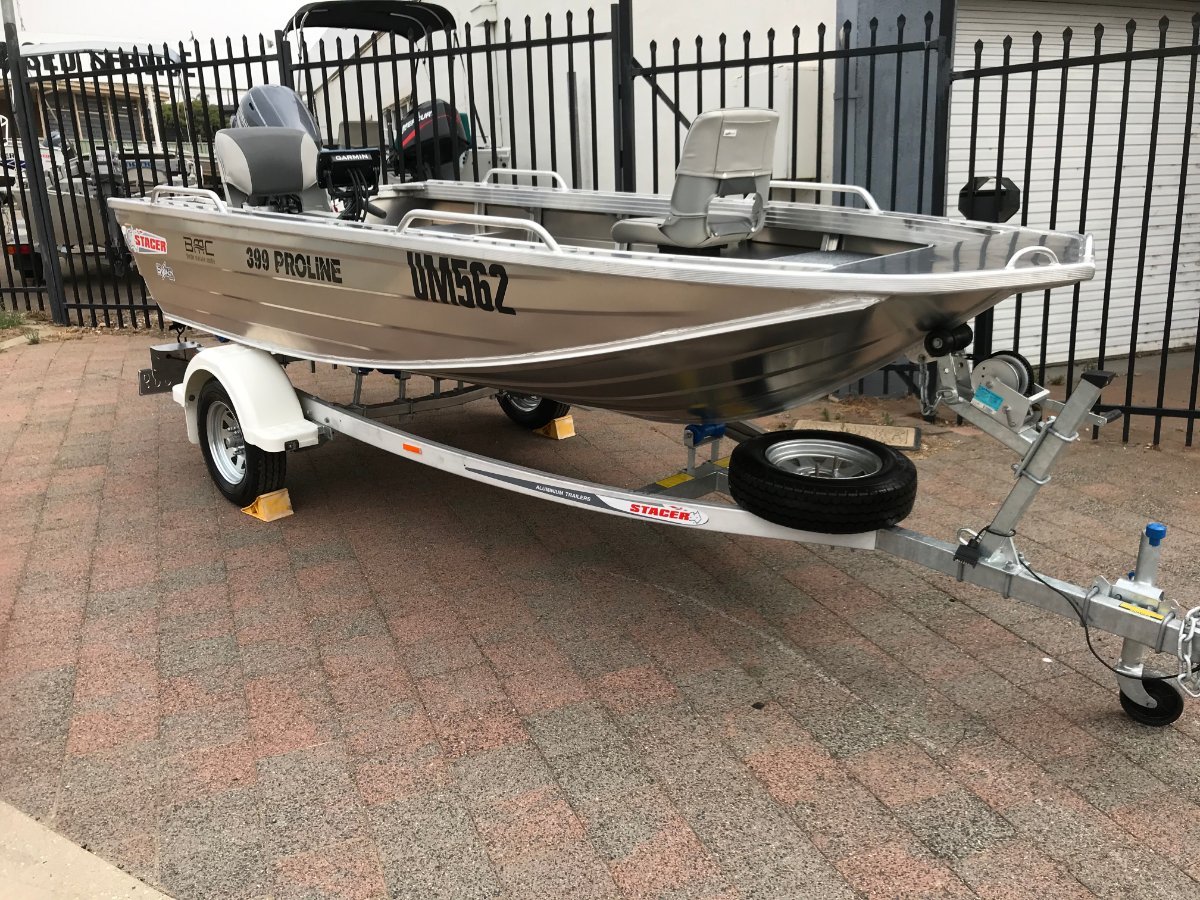 2022 Stacer 399 Proline | Boat Research | Yachthub