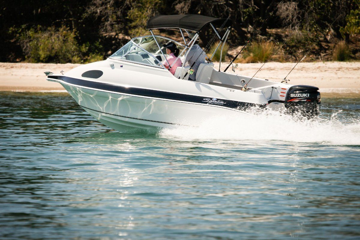 2022 Haines Signature 525f | Boat Research | Yachthub