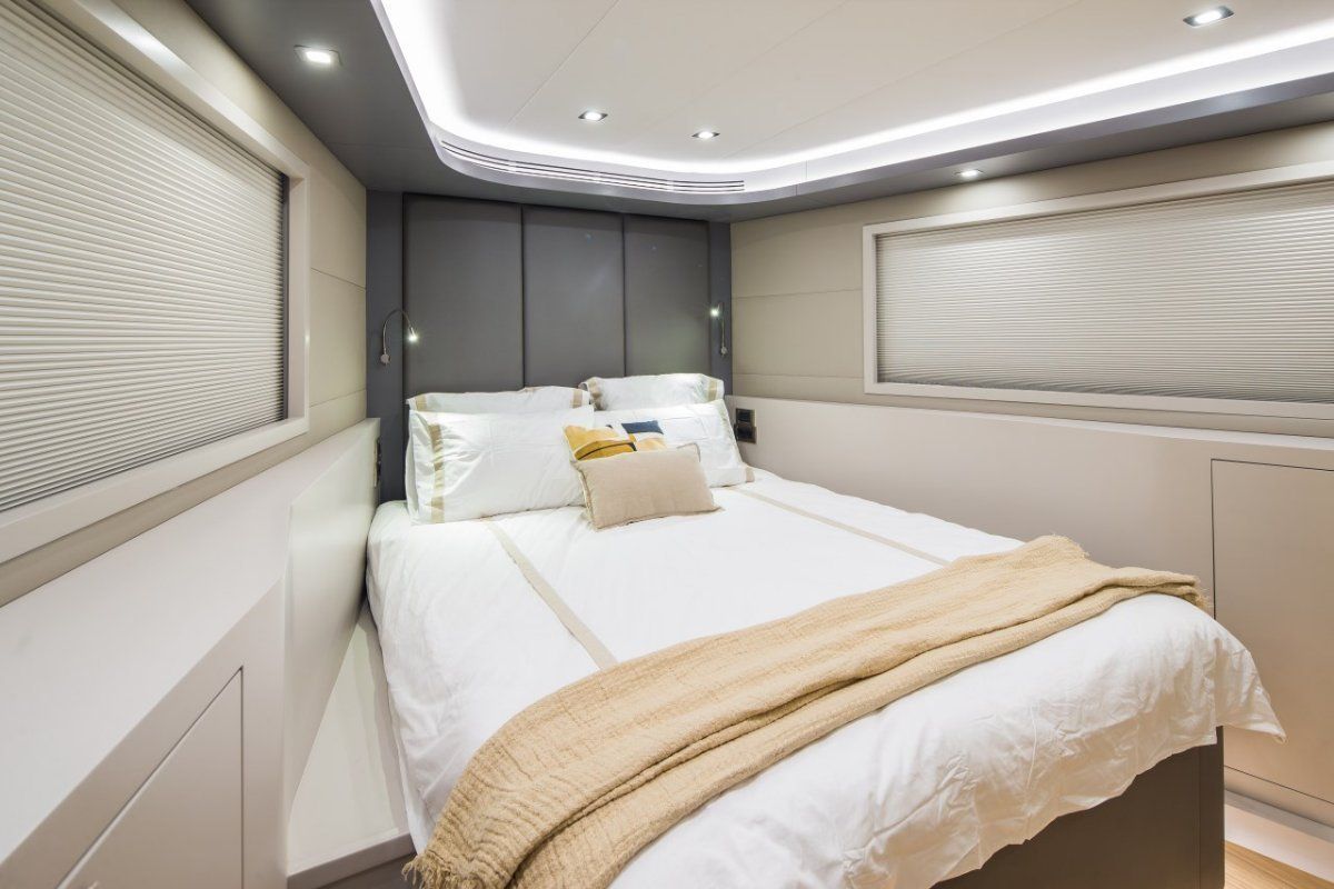 2022 Bering 70 | Boat Research | Yachthub