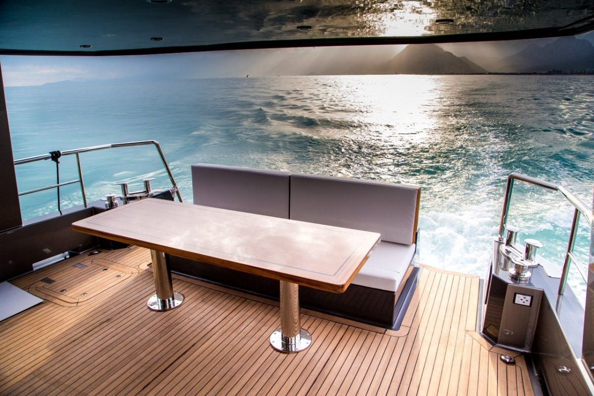 2022 Bering 70 | Boat Research | Yachthub