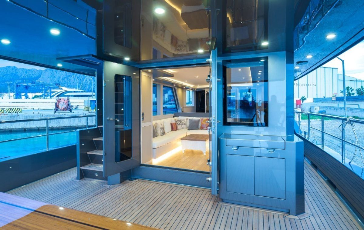 2022 Bering 70 | Boat Research | Yachthub