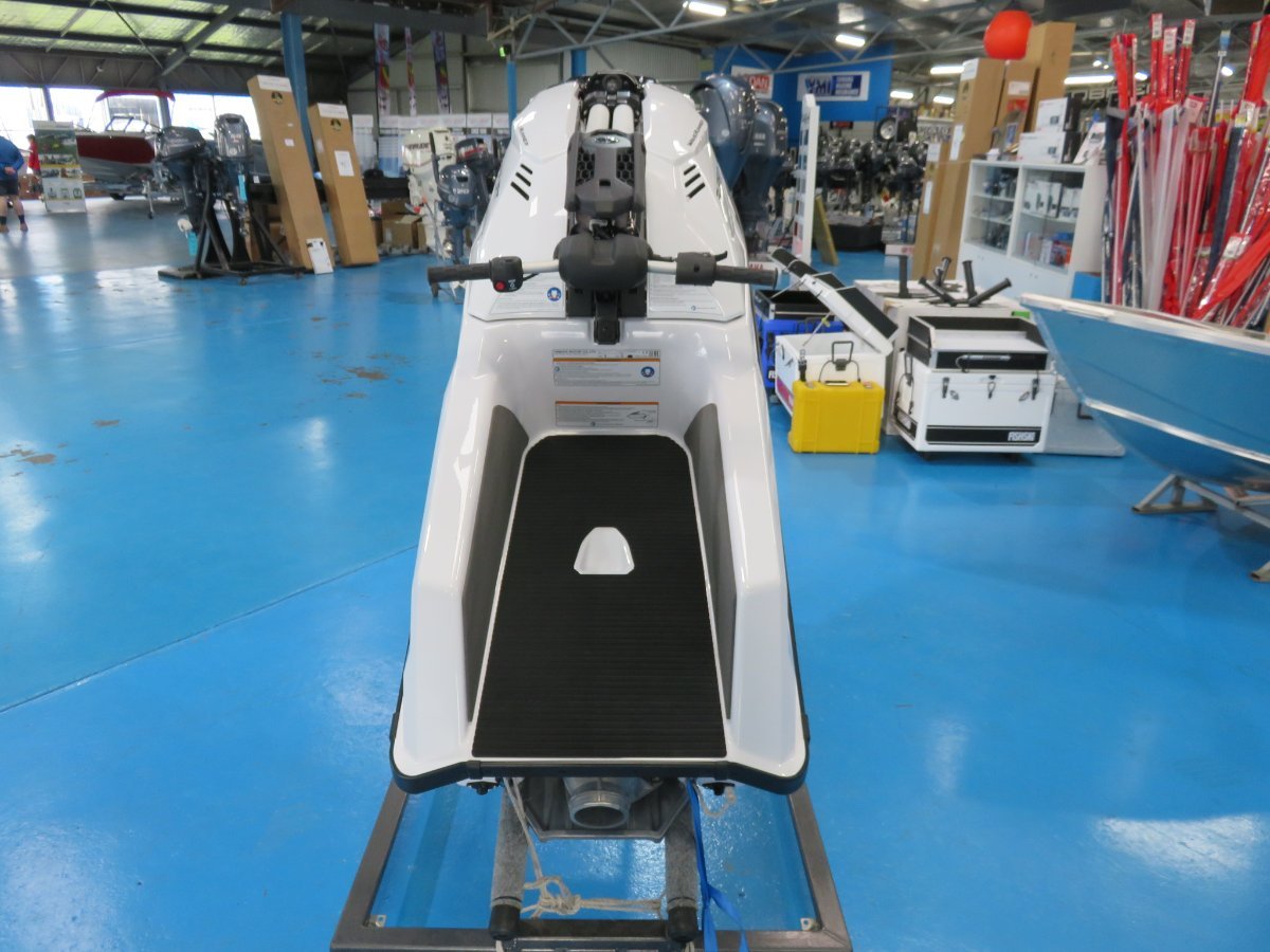 2022 Yamaha Superjet | Boat Research | Yachthub