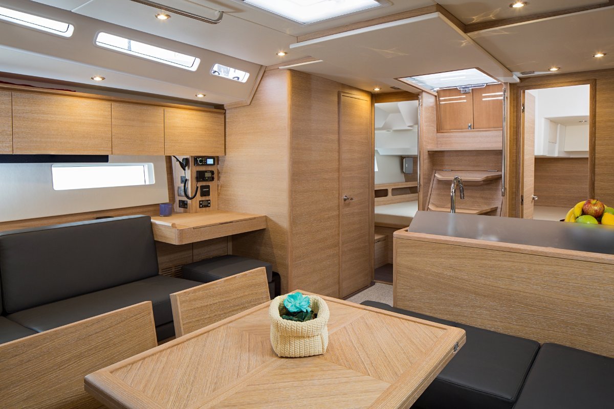 2021 Solaris 50 | Boat Research | Yachthub