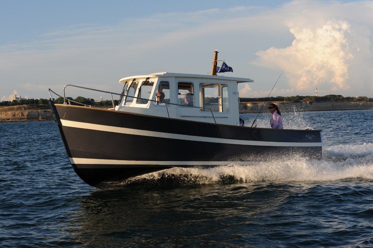 2022 Rhea 730 Timonier | Boat Research | Boats Online