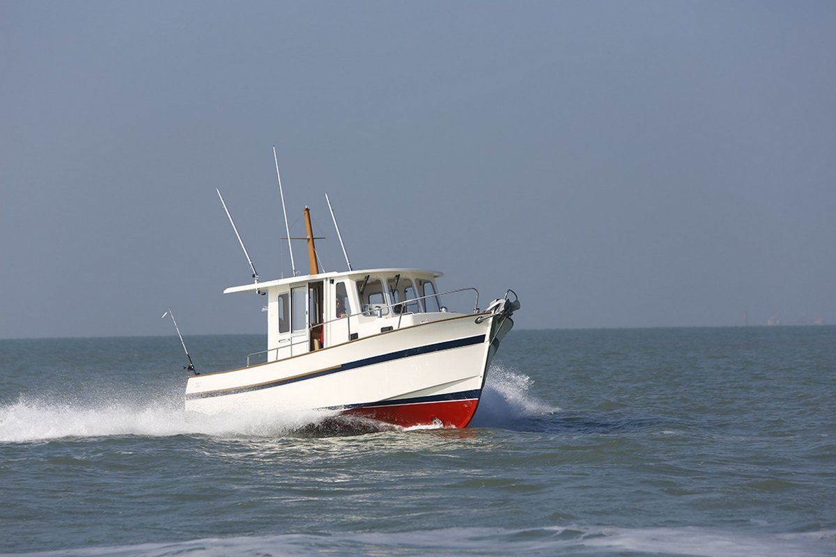 2022 Rhea 800 Timonier | Boat Research | Boats Online