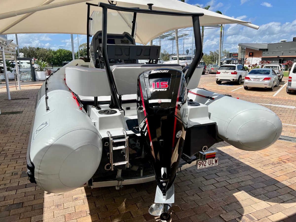 2021 Zodiac Pro Open 550 | Boat Research | Boats Online