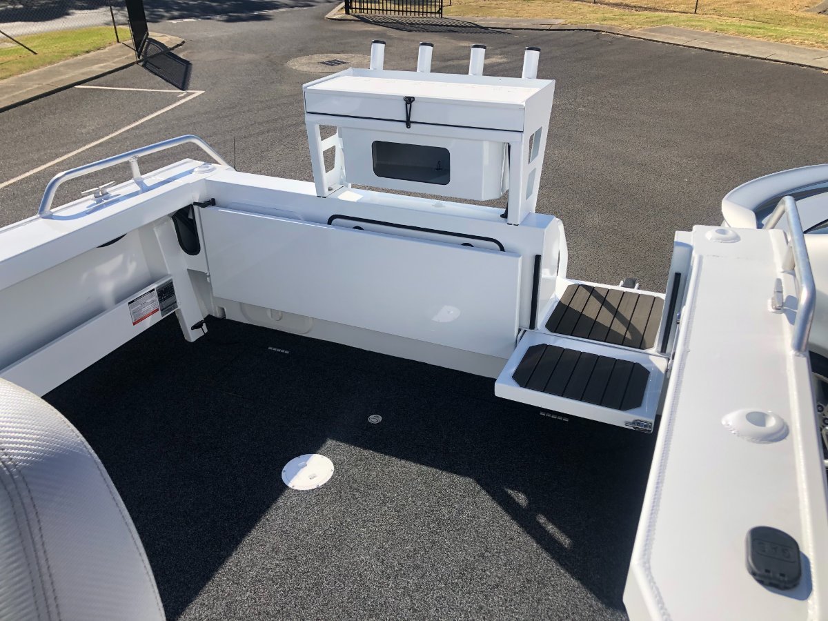 2022 Formosa 635 Srt Centre Cabin | Boat Research | Boats Online