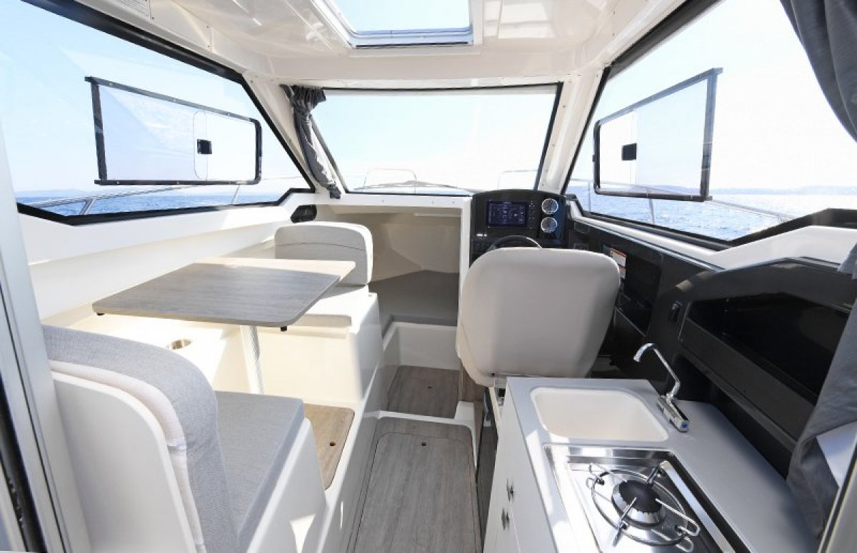 2021 Arvor 675 Weekender | Boat Research | BoatsOnline