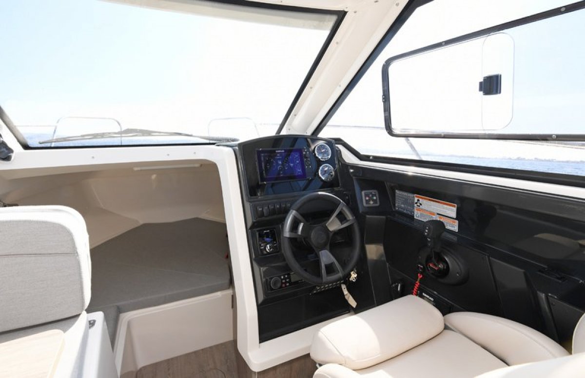 2021 Arvor 675 Weekender | Boat Research | BoatsOnline